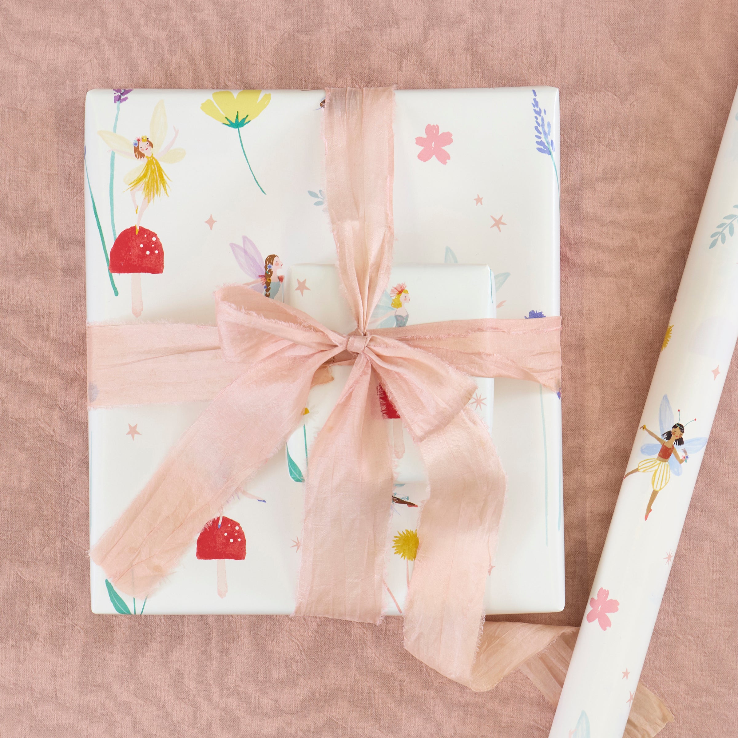 Meri Meri x Wallshoppe Fairy Garden Gift Wrap